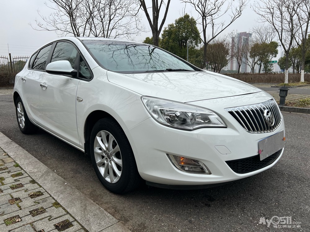 2013款 英朗 XT 1.6L 自动时尚版 - 镇江二手车 - 梦溪论坛 镇江,时事,招聘,求职,社区,房产,装修,美食,摄影, 汽车,摄影,运动,女性,征婚,游戏,镇江麻将